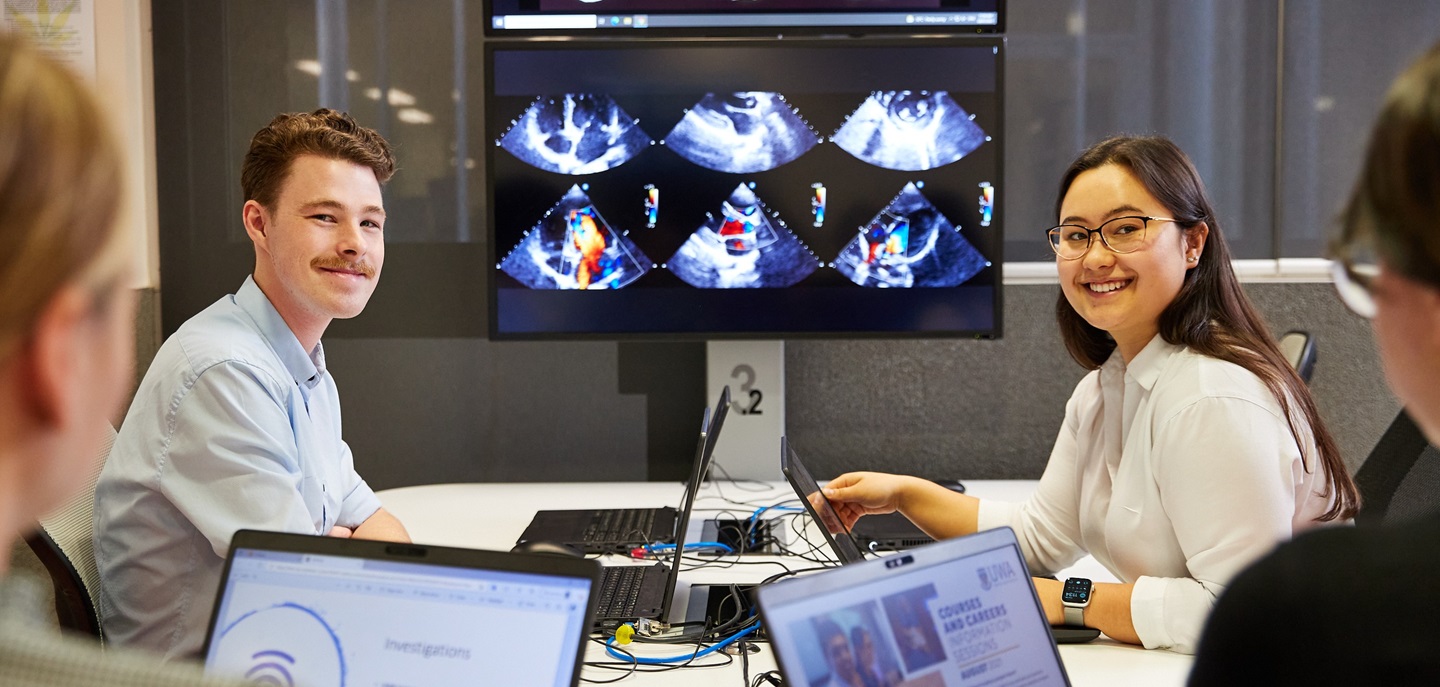 What S The Difference Between A Bachelor Of Biomedical Science And A